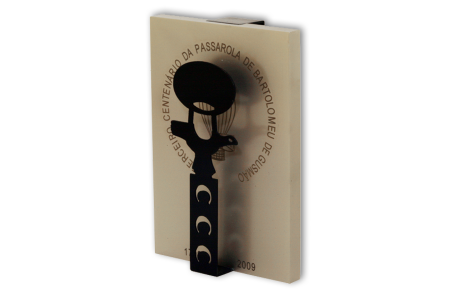 Medalha: III Centenário da Passarola de Bartolomeu de Gusmão | INCM